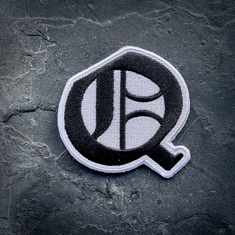 Q alphabet patch, the letter "Q" Old English - PATCH – TORVENIUS