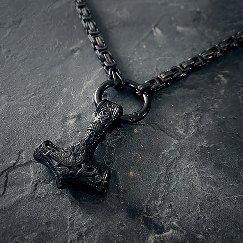 Single Mjolnir necklace, black edition - NECKLACE – TORVENIUS