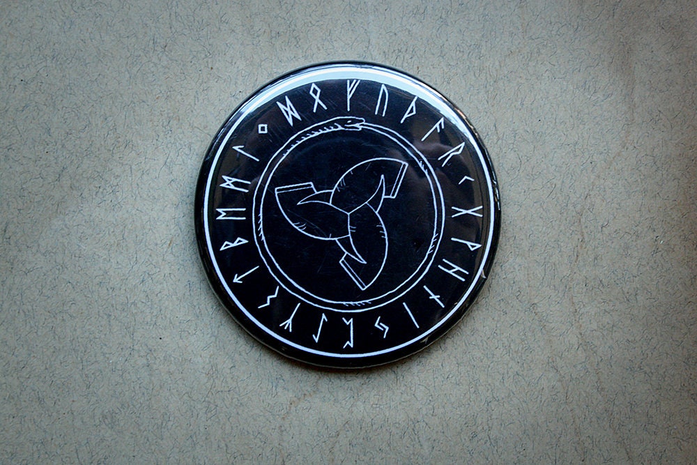 Elder futhark, Ouroboros/Jörmungandr, Horn Triskelion - Fridge magnet ...