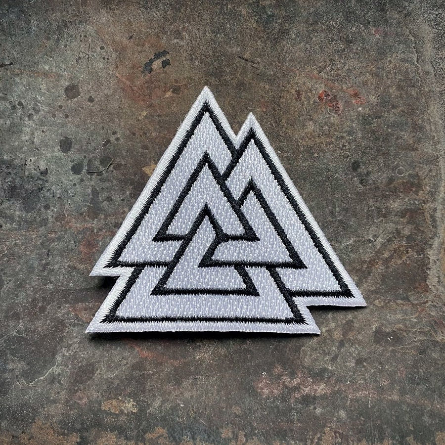 Valknut thin triple, white version - PATCH – TORVENIUS